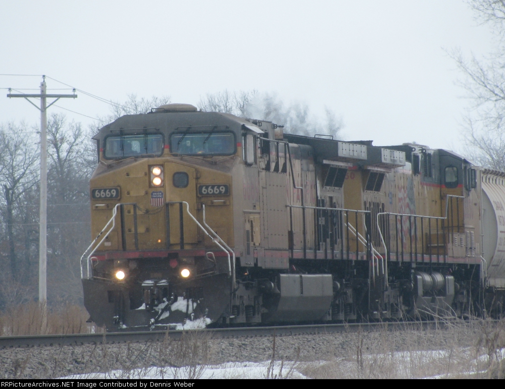 UP 6669, CP's Tomah Sub.